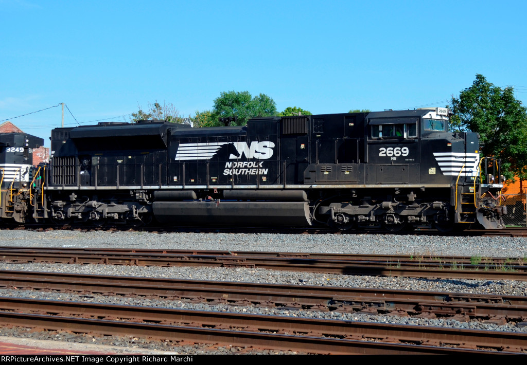 NS 2669